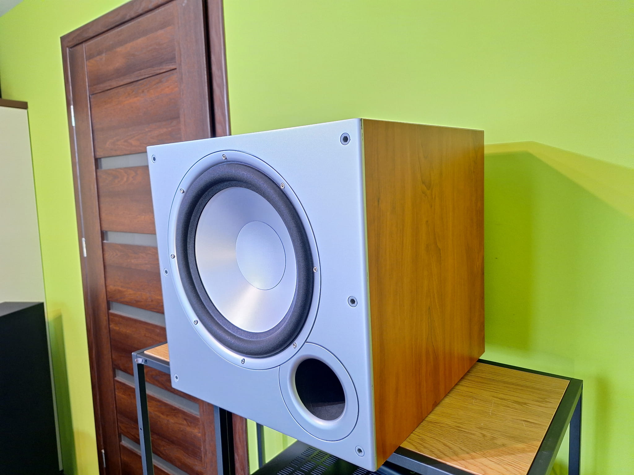 Potęga basu z Polk Audio PSW12!